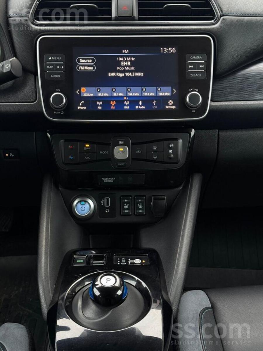 Balts Nissan Leaf 2020 Rīga, ar dzinēja tilpumu 0.00 L un nobraukumu 214 tūkst. km par 12180 €, foto 13 vietnē AUTOMOTO.COM.LV