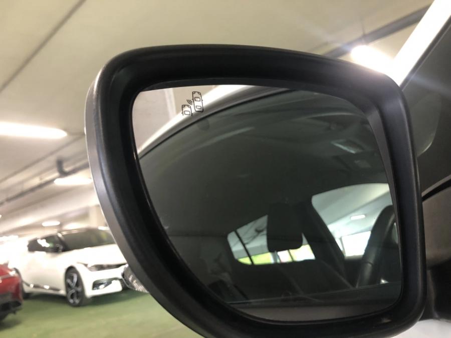 White Nissan Leaf 2020 in Riga, with an engine capacity of 0.00 L and mileage of 49 thousand km for 11990 €, photo 12 on AUTOMOTO.COM.LV