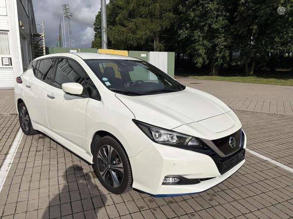 White Nissan Leaf 2020 in Marijampole, with an engine capacity of 0.00 L and mileage of 56 thousand km for 14500 €, photo 6 on AUTOMOTO.COM.LV