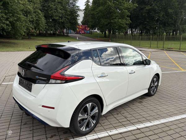 White Nissan Leaf 2020 in Marijampole, with an engine capacity of 0.00 L and mileage of 56 thousand km for 14500 €, photo 9 on AUTOMOTO.COM.LV