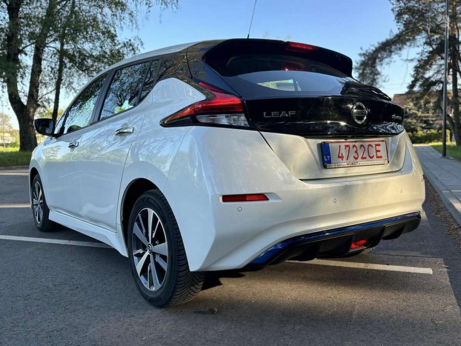 Balts Nissan Leaf 2020 Kauņa, ar dzinēja tilpumu 0.00 L un nobraukumu 41 tūkst. km par 12999 €, foto 5 vietnē AUTOMOTO.COM.LV