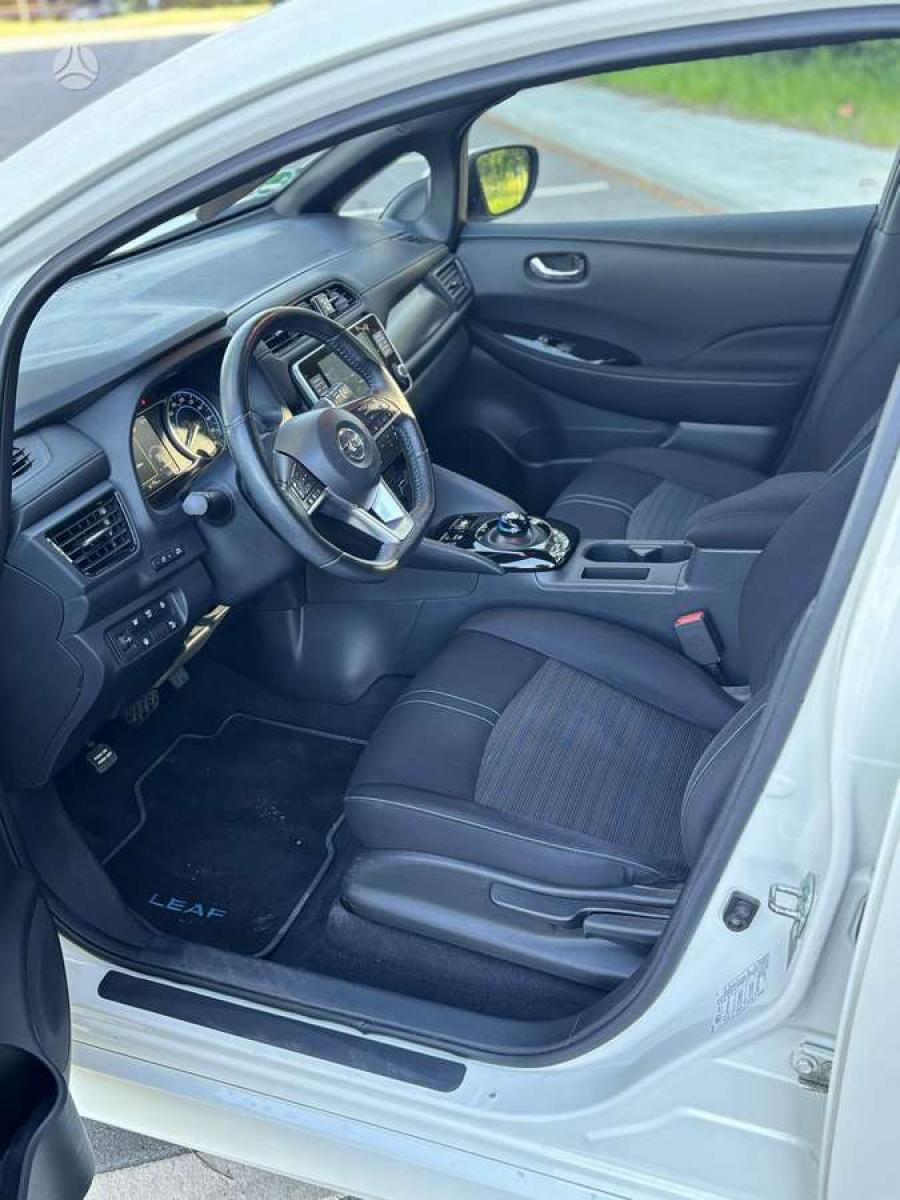 Balts Nissan Leaf 2020 Kauņa, ar dzinēja tilpumu 0.00 L un nobraukumu 41 tūkst. km par 12999 €, foto 8 vietnē AUTOMOTO.COM.LV