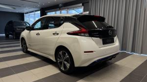 Balts Nissan Leaf 2020 Rīga, ar dzinēja tilpumu 0.00 L un nobraukumu 71 tūkst. km par 15990 €, foto 8 vietnē AUTOMOTO.COM.LV