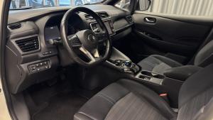 Balts Nissan Leaf 2020 Rīga, ar dzinēja tilpumu 0.00 L un nobraukumu 71 tūkst. km par 15990 €, foto 10 vietnē AUTOMOTO.COM.LV