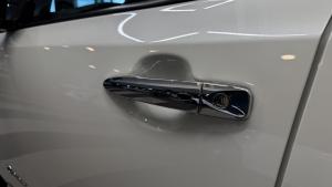 Balts Nissan Leaf 2020 Rīga, ar dzinēja tilpumu 0.00 L un nobraukumu 71 tūkst. km par 15990 €, foto 22 vietnē AUTOMOTO.COM.LV