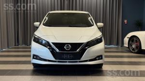 Balts Nissan Leaf 2020 Rīga, ar dzinēja tilpumu 0.00 L un nobraukumu 71 tūkst. km par 14990 €, foto 4 vietnē AUTOMOTO.COM.LV