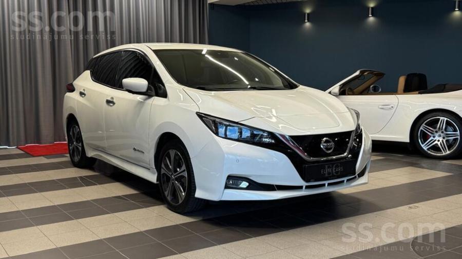 Balts Nissan Leaf 2020 Rīga, ar dzinēja tilpumu 0.00 L un nobraukumu 71 tūkst. km par 14990 €, foto 6 vietnē AUTOMOTO.COM.LV