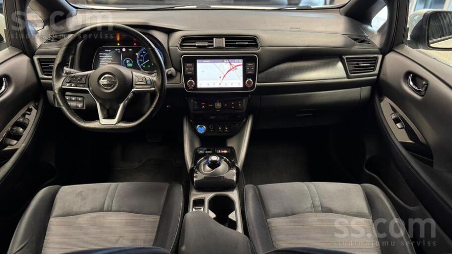 Balts Nissan Leaf 2020 Rīga, ar dzinēja tilpumu 0.00 L un nobraukumu 71 tūkst. km par 14990 €, foto 11 vietnē AUTOMOTO.COM.LV