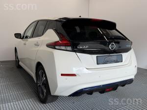 Balts Nissan Leaf 2020 Rīga, ar dzinēja tilpumu 0.00 L un nobraukumu 57 tūkst. km par 16990 €, foto 6 vietnē AUTOMOTO.COM.LV
