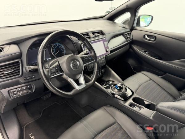 Balts Nissan Leaf 2020 Rīga, ar dzinēja tilpumu 0.00 L un nobraukumu 57 tūkst. km par 16990 €, foto 7 vietnē AUTOMOTO.COM.LV