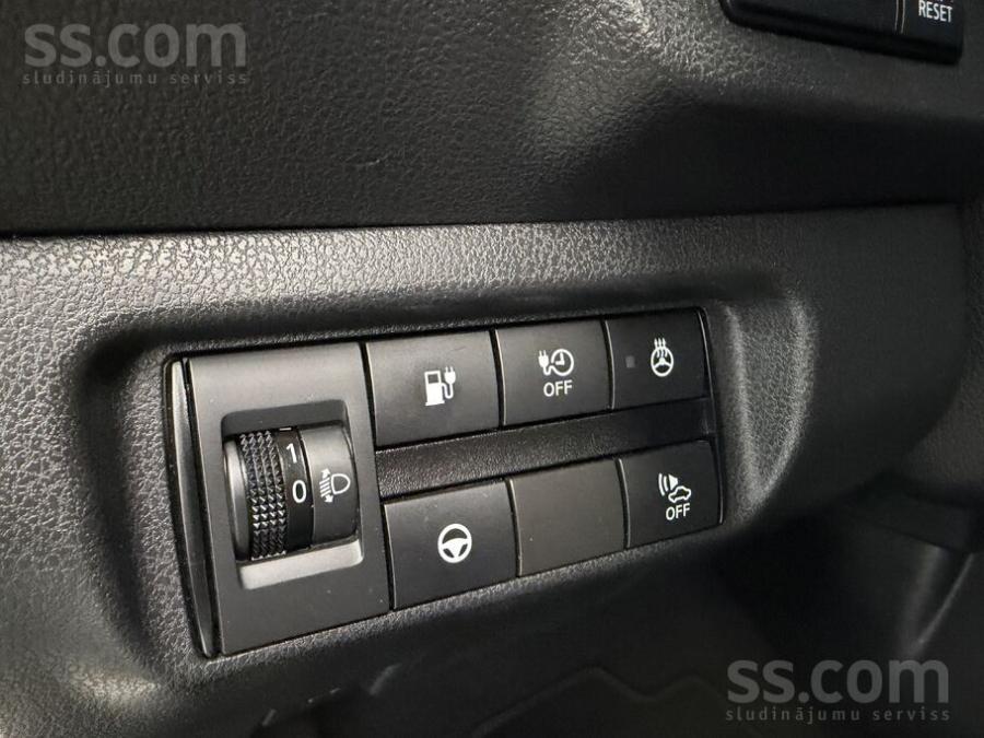 Balts Nissan Leaf 2020 Rīga, ar dzinēja tilpumu 0.00 L un nobraukumu 57 tūkst. km par 16990 €, foto 22 vietnē AUTOMOTO.COM.LV