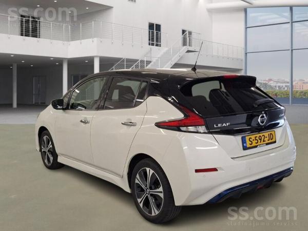 Balts Nissan Leaf 2020 Limbaži, ar dzinēja tilpumu 0.00 L un nobraukumu 91 tūkst. km par 15945 €, foto 5 vietnē AUTOMOTO.COM.LV
