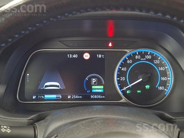 Balts Nissan Leaf 2020 Limbaži, ar dzinēja tilpumu 0.00 L un nobraukumu 91 tūkst. km par 15945 €, foto 6 vietnē AUTOMOTO.COM.LV