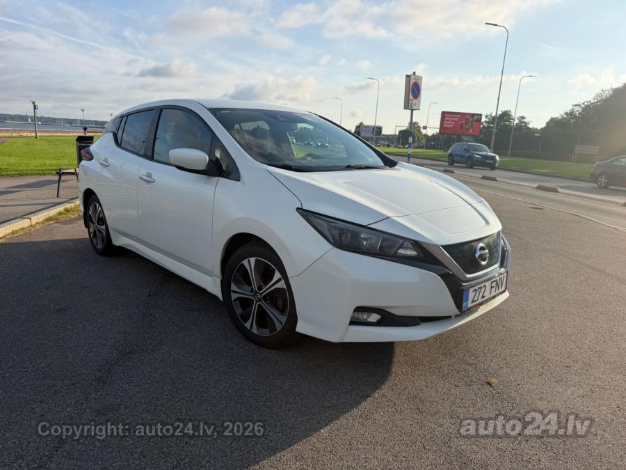 Balts Nissan Leaf 2020 Tallina, ar dzinēja tilpumu 0.00 L un nobraukumu 162 tūkst. km par 12500 €, foto 1 vietnē AUTOMOTO.COM.LV