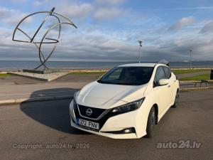 Balts Nissan Leaf 2020 Tallina, ar dzinēja tilpumu 0.00 L un nobraukumu 162 tūkst. km par 12500 €, foto 4 vietnē AUTOMOTO.COM.LV