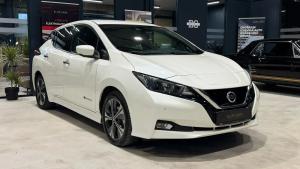 Balts Nissan Leaf 2020 Mārupe, ar dzinēja tilpumu 0.00 L un nobraukumu 71 tūkst. km par 14990 €, foto  vietnē AUTOMOTO.COM.LV