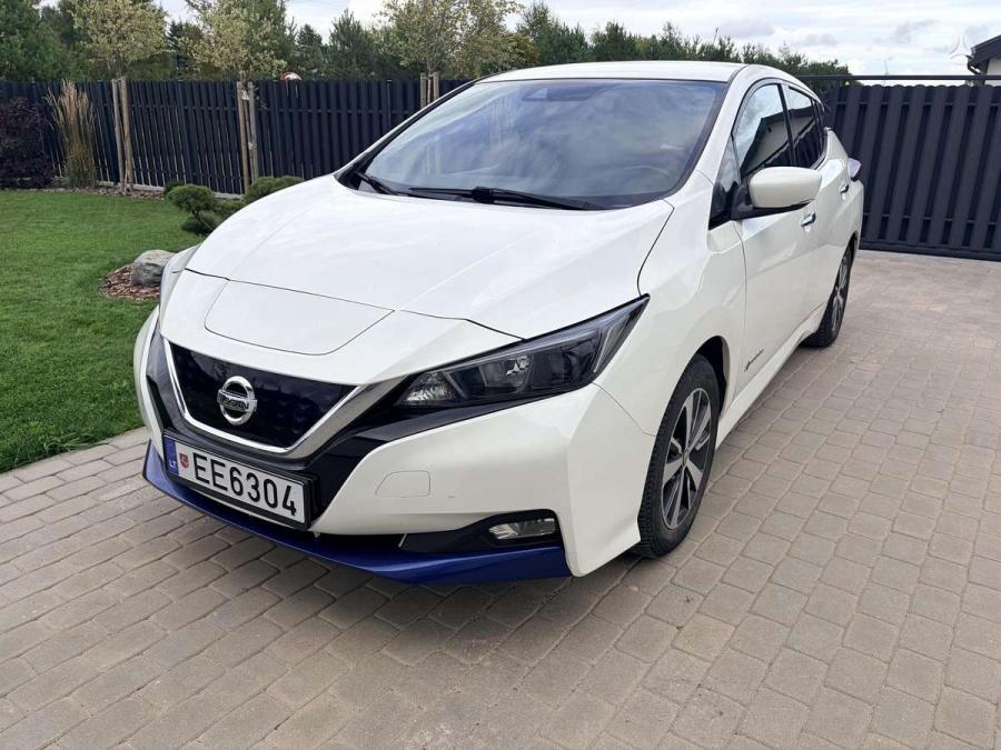 Белый Ниссан Лиф 2020 в Паланга, объемом двигателя 0.00 л и пробегом 35 тыс. км за 13000 €, фото 8 на AUTOMOTO.COM.LV