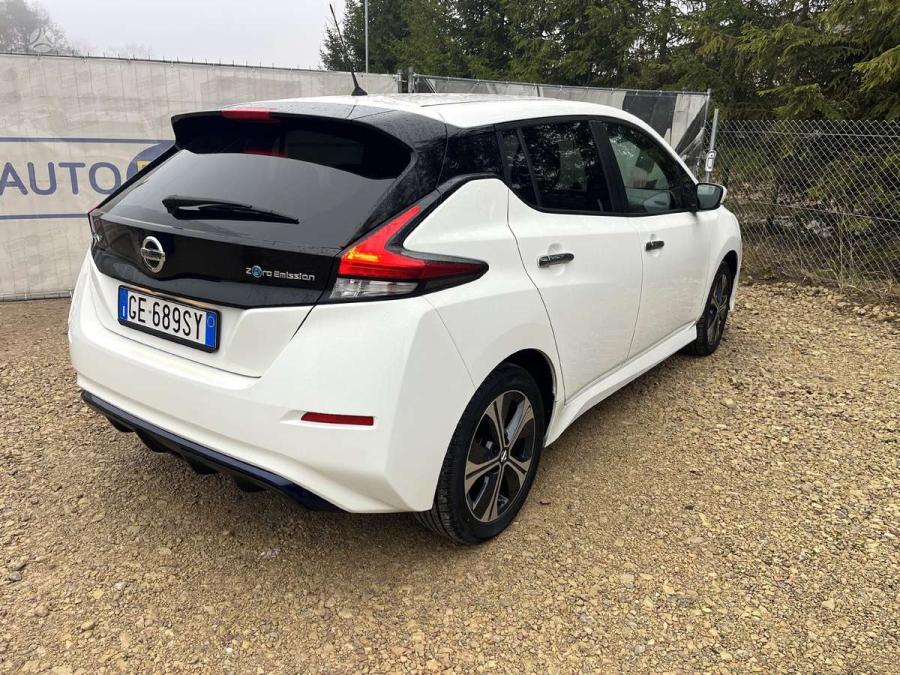 Balts Nissan Leaf 2021 Kauņa, ar dzinēja tilpumu 0.00 L un nobraukumu 13 tūkst. km par 11990 €, foto 6 vietnē AUTOMOTO.COM.LV