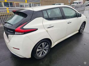 Balts Nissan Leaf 2021 Marijampole, ar dzinēja tilpumu 0.00 L un nobraukumu 53 tūkst. km par 9900 €, foto 2 vietnē AUTOMOTO.COM.LV