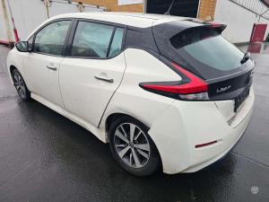 Balts Nissan Leaf 2021 Marijampole, ar dzinēja tilpumu 0.00 L un nobraukumu 53 tūkst. km par 9900 €, foto 5 vietnē AUTOMOTO.COM.LV