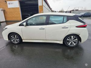 Balts Nissan Leaf 2021 Marijampole, ar dzinēja tilpumu 0.00 L un nobraukumu 53 tūkst. km par 9900 €, foto 7 vietnē AUTOMOTO.COM.LV