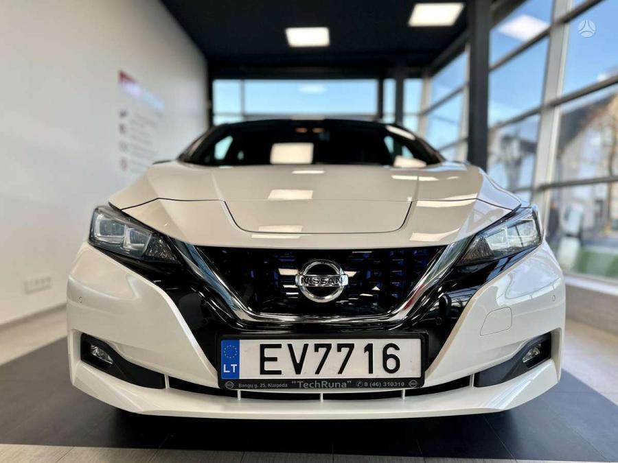 White Nissan Leaf 2021 in Klaipeda, with an engine capacity of 0.00 L and mileage of 91 thousand km for 16900 €, photo 3 on AUTOMOTO.COM.LV