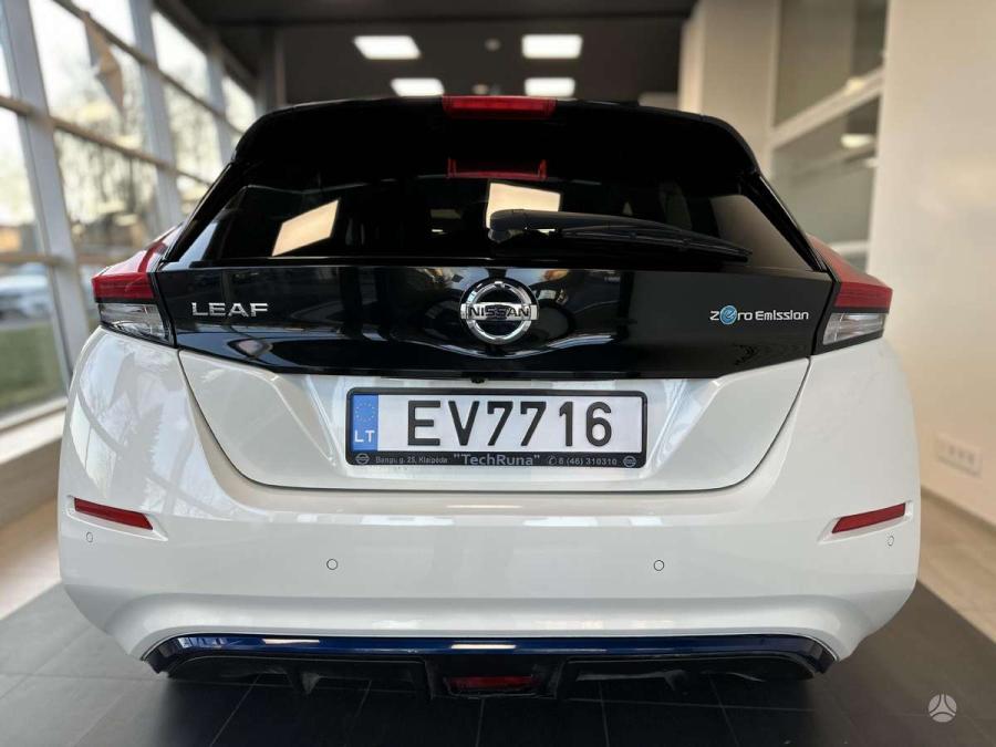 White Nissan Leaf 2021 in Klaipeda, with an engine capacity of 0.00 L and mileage of 91 thousand km for 16900 €, photo 8 on AUTOMOTO.COM.LV