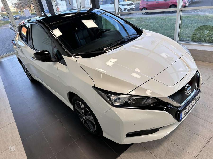 White Nissan Leaf 2021 in Klaipeda, with an engine capacity of 0.00 L and mileage of 91 thousand km for 16900 €, photo 12 on AUTOMOTO.COM.LV