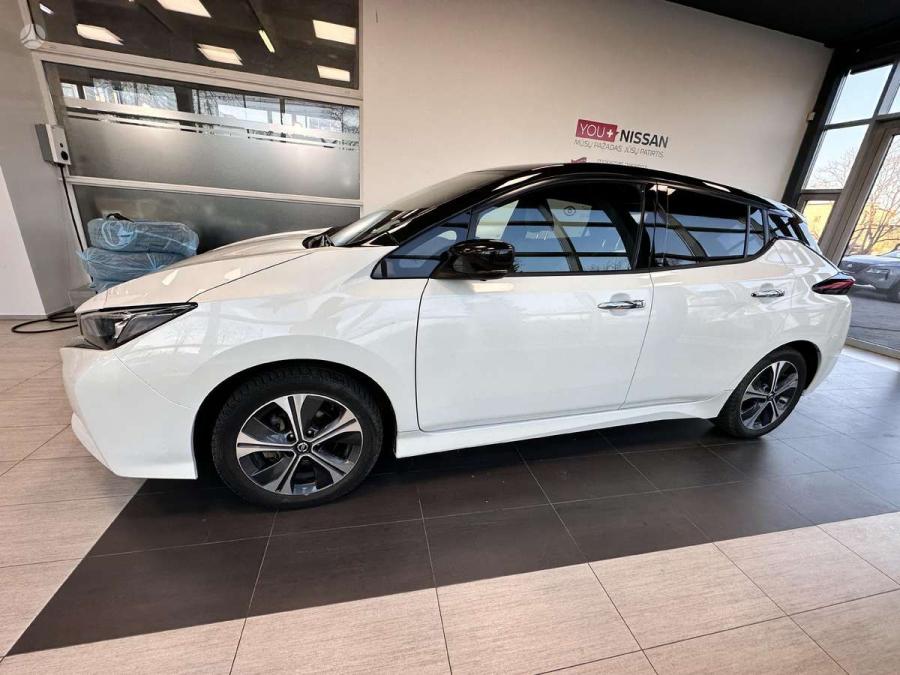 White Nissan Leaf 2021 in Klaipeda, with an engine capacity of 0.00 L and mileage of 91 thousand km for 16900 €, photo 13 on AUTOMOTO.COM.LV
