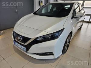 Balts Nissan Leaf 2021 Liepāja, ar dzinēja tilpumu 0.00 L un nobraukumu 41 tūkst. km par 12900 €, foto  vietnē AUTOMOTO.COM.LV