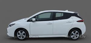 White Nissan Leaf 2021 in Parnu, with an engine capacity of 0.00 L and mileage of 60 thousand km for 13500 €, photo 4 on AUTOMOTO.COM.LV