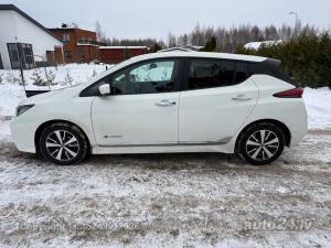 White Nissan Leaf 2021 in Tallinn, with an engine capacity of 0.00 L and mileage of 90 thousand km for 14800 €, photo 4 on AUTOMOTO.COM.LV