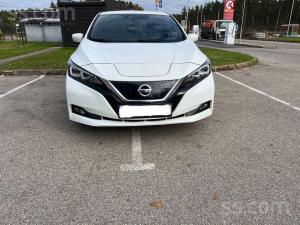 White Nissan Leaf 2021 in Riga, with an engine capacity of 0.00 L and mileage of 88 thousand km for 12000 €, photo 4 on AUTOMOTO.COM.LV
