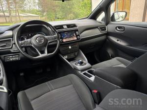 White Nissan Leaf 2021 in Jelgava, with an engine capacity of 0.00 L and mileage of 109 thousand km for 16500 €, photo 16 on AUTOMOTO.COM.LV