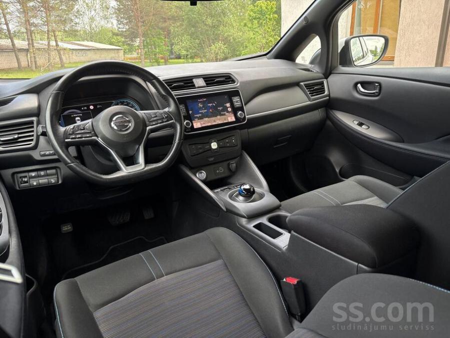 White Nissan Leaf 2021 in Jelgava, with an engine capacity of 0.00 L and mileage of 109 thousand km for 16500 €, photo 16 on AUTOMOTO.COM.LV