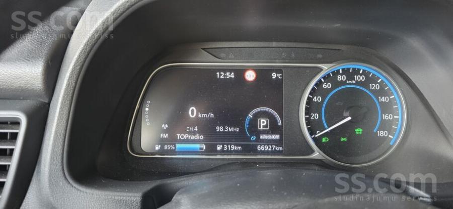 White Nissan Leaf 2021 in Jelgava, with an engine capacity of 0.00 L and mileage of 67 thousand km for 17300 €, photo 13 on AUTOMOTO.COM.LV
