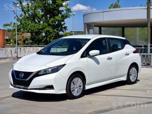 Balts Nissan Leaf 2021 Rīga, ar dzinēja tilpumu 0.00 L un nobraukumu 28 tūkst. km par 16555 €, foto  vietnē AUTOMOTO.COM.LV