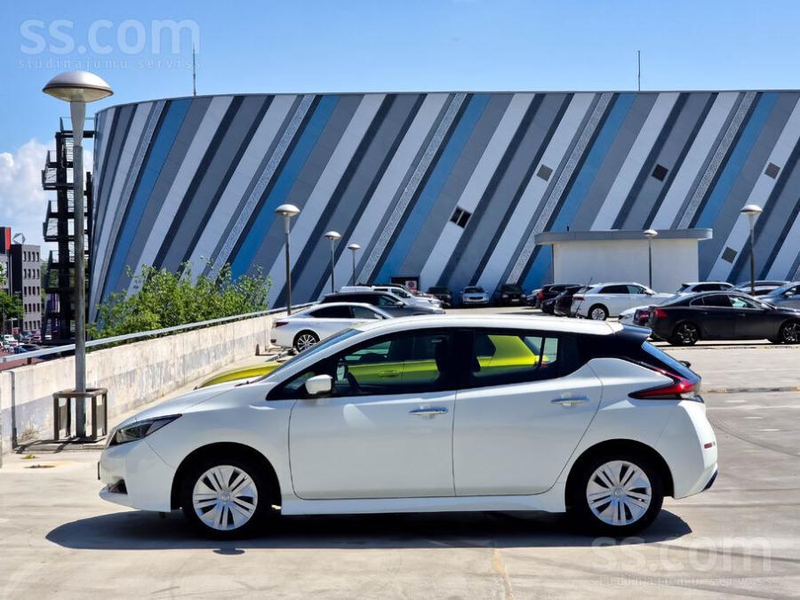 Balts Nissan Leaf 2021 Rīga, ar dzinēja tilpumu 0.00 L un nobraukumu 28 tūkst. km par 16555 €, foto 6 vietnē AUTOMOTO.COM.LV