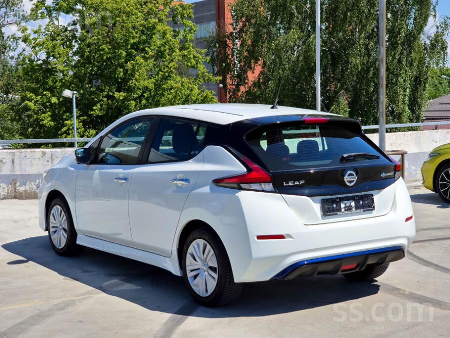 Balts Nissan Leaf 2021 Rīga, ar dzinēja tilpumu 0.00 L un nobraukumu 28 tūkst. km par 16555 €, foto 7 vietnē AUTOMOTO.COM.LV