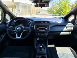Balts Nissan Leaf 2021 Rīga, ar dzinēja tilpumu 0.00 L un nobraukumu 28 tūkst. km par 16555 €, foto 10 vietnē AUTOMOTO.COM.LV