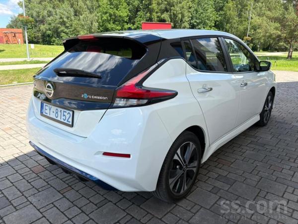 Balts Nissan Leaf 2021 Jelgava, ar dzinēja tilpumu 0.00 L un nobraukumu 144 tūkst. km par 15700 €, foto 5 vietnē AUTOMOTO.COM.LV