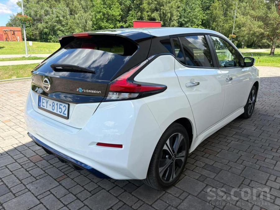 Balts Nissan Leaf 2021 Jelgava, ar dzinēja tilpumu 0.00 L un nobraukumu 144 tūkst. km par 15700 €, foto 6 vietnē AUTOMOTO.COM.LV
