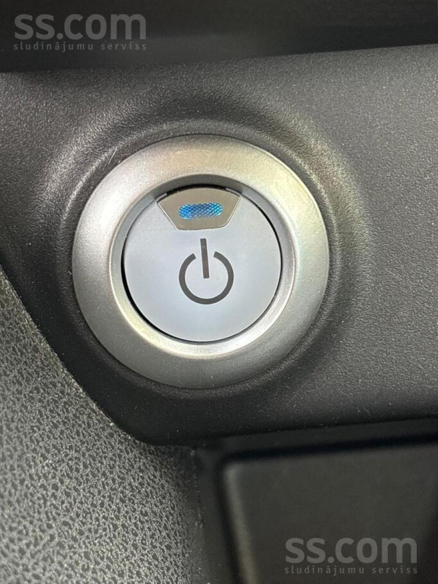 Balts Nissan Leaf 2021 Jelgava, ar dzinēja tilpumu 0.00 L un nobraukumu 144 tūkst. km par 15700 €, foto 16 vietnē AUTOMOTO.COM.LV