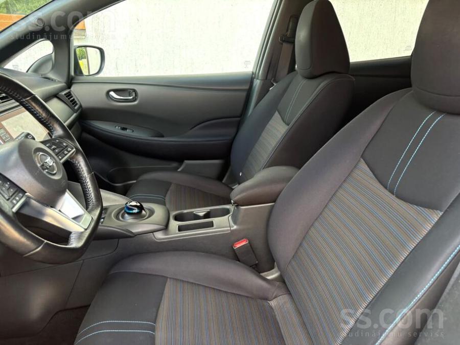 Balts Nissan Leaf 2021 Jelgava, ar dzinēja tilpumu 0.00 L un nobraukumu 144 tūkst. km par 15700 €, foto 17 vietnē AUTOMOTO.COM.LV