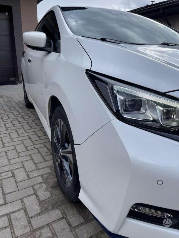 Balts Nissan Leaf 2021 Viļņa, ar dzinēja tilpumu 0.00 L un nobraukumu 135 tūkst. km par 13950 €, foto 5 vietnē AUTOMOTO.COM.LV