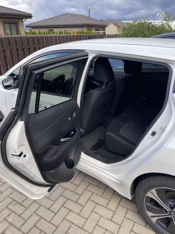 Balts Nissan Leaf 2021 Viļņa, ar dzinēja tilpumu 0.00 L un nobraukumu 135 tūkst. km par 13950 €, foto 10 vietnē AUTOMOTO.COM.LV