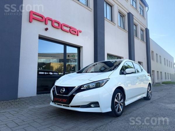White Nissan Leaf 2021 in Riga, with an engine capacity of 0.00 L and mileage of 48 thousand km for 15900 €, photo 1 on AUTOMOTO.COM.LV