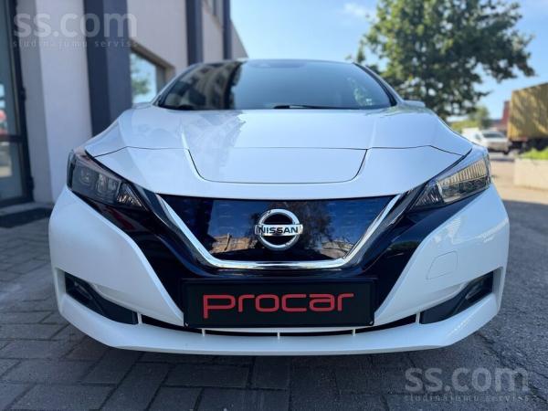 White Nissan Leaf 2021 in Riga, with an engine capacity of 0.00 L and mileage of 48 thousand km for 15900 €, photo 8 on AUTOMOTO.COM.LV
