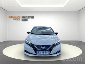 Balts Nissan Leaf 2021 Rīga, ar dzinēja tilpumu 0.00 L un nobraukumu 99 tūkst. km par 16990 €, foto 3 vietnē AUTOMOTO.COM.LV