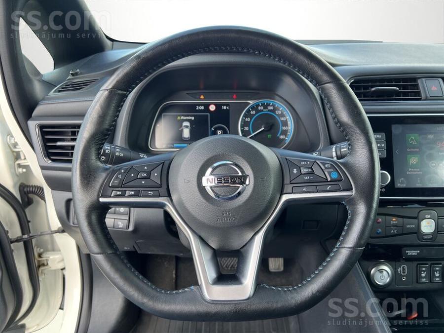 Balts Nissan Leaf 2021 Rīga, ar dzinēja tilpumu 0.00 L un nobraukumu 99 tūkst. km par 16990 €, foto 11 vietnē AUTOMOTO.COM.LV